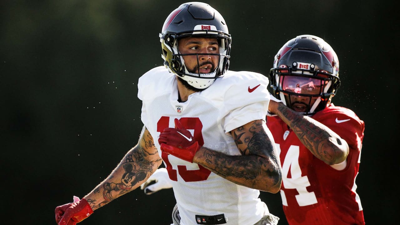 Best Photos from Bucs Training Camp Practice, August 1