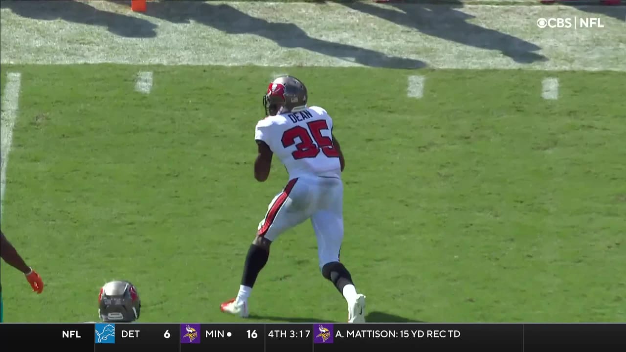 HIGHLIGHT: Dean Takes the Ball Away on Pick