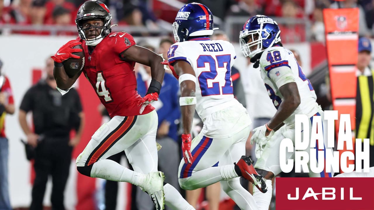 Chris Godwin Leaps Over Two Buccaneer Legends