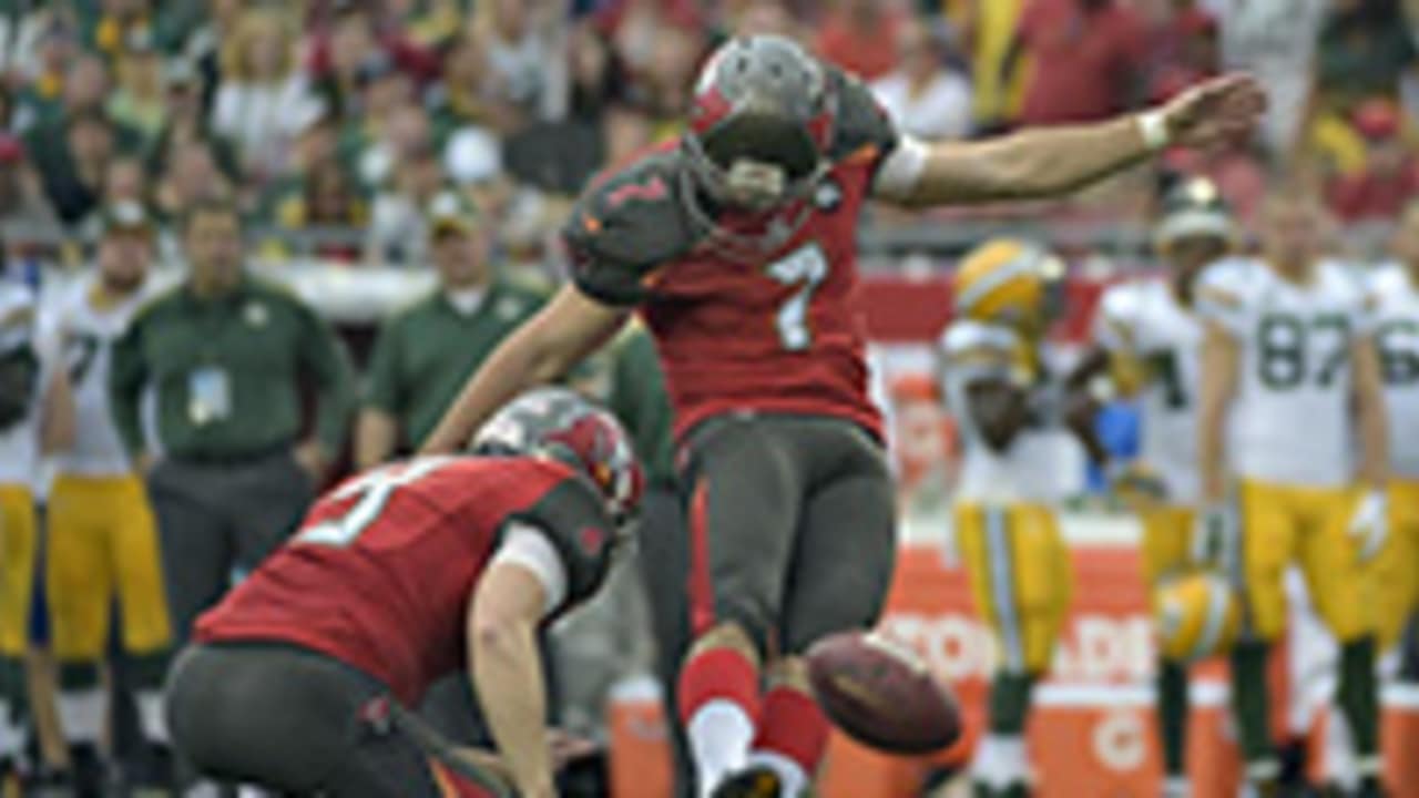 Pat Murray Bombs FGs with Soccer Ball