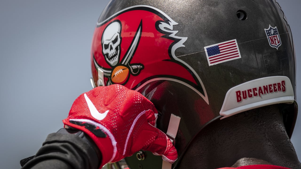 Bucs See Opening Against Division Team as Opportunity for Fast Start
