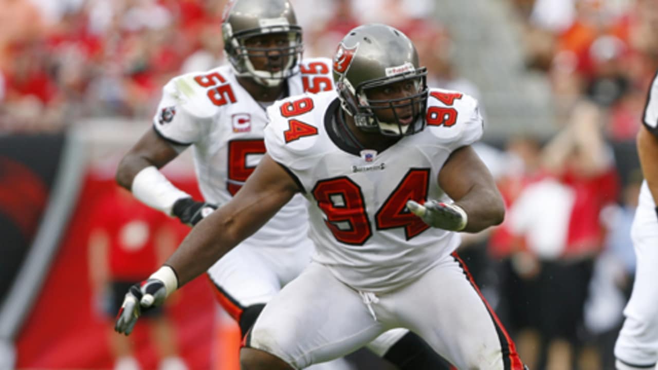 Bucs Trim Roster on Eve of Free Agency