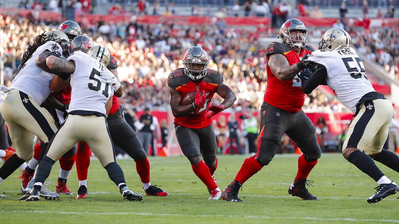 Photos: Buccaneers vs. Saints, Week 17