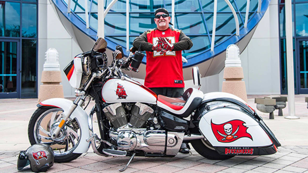 Fan Sports Custom Buccaneers Motorcycle