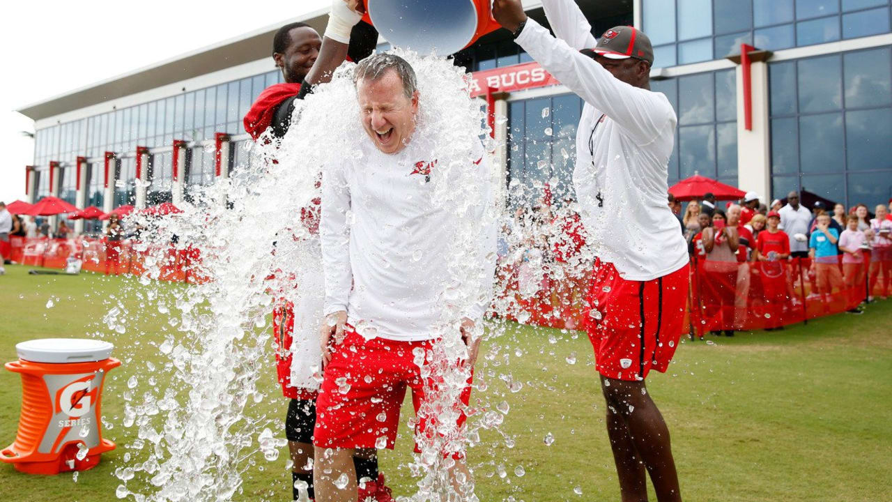 Photos: ALS Ice Bucket Challenge