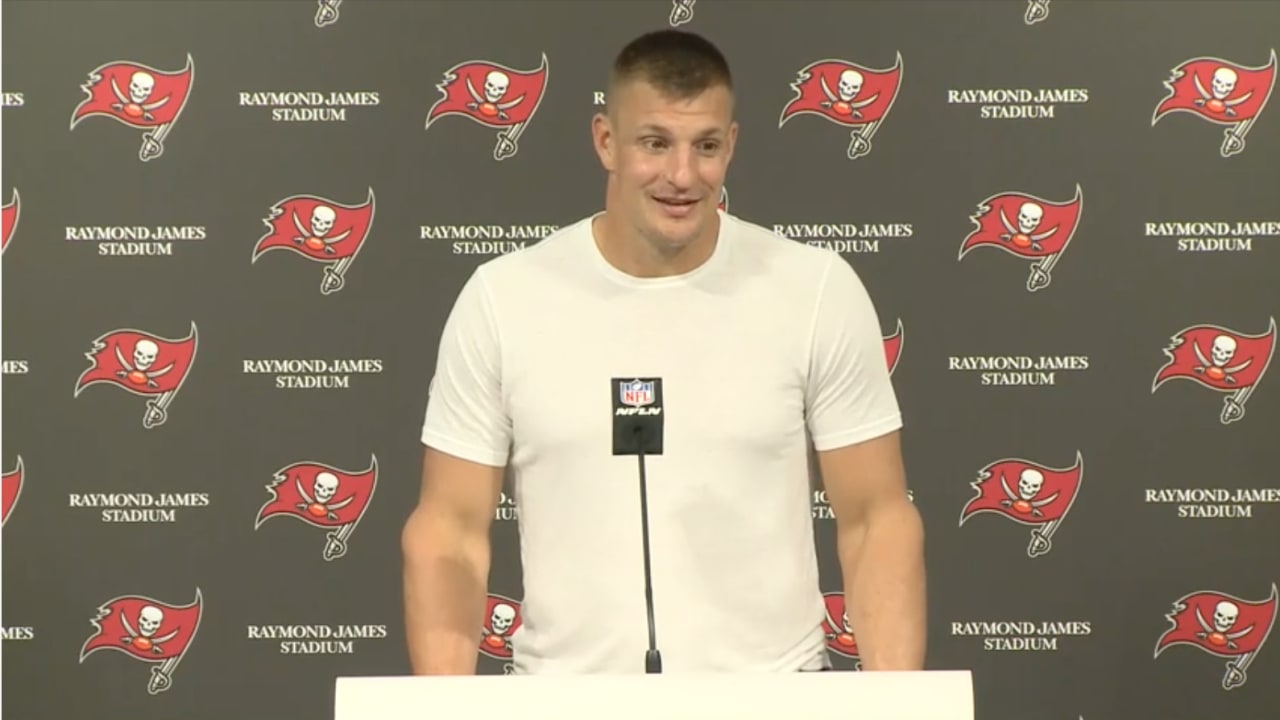Rob Gronkowski Talks Tom Brady's Leadership, Close Win Over Cowboys ...