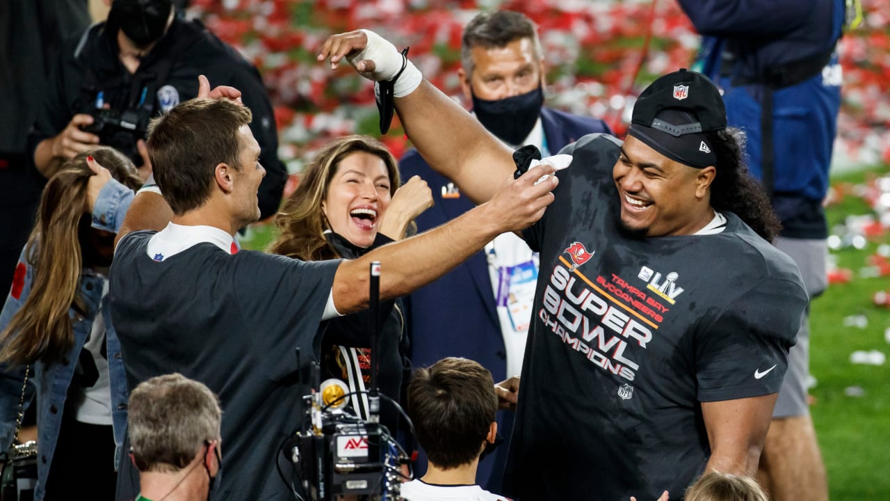 Bucs Behind-the-Scenes Series ‘In the Current’ Returns to Recap Super ...