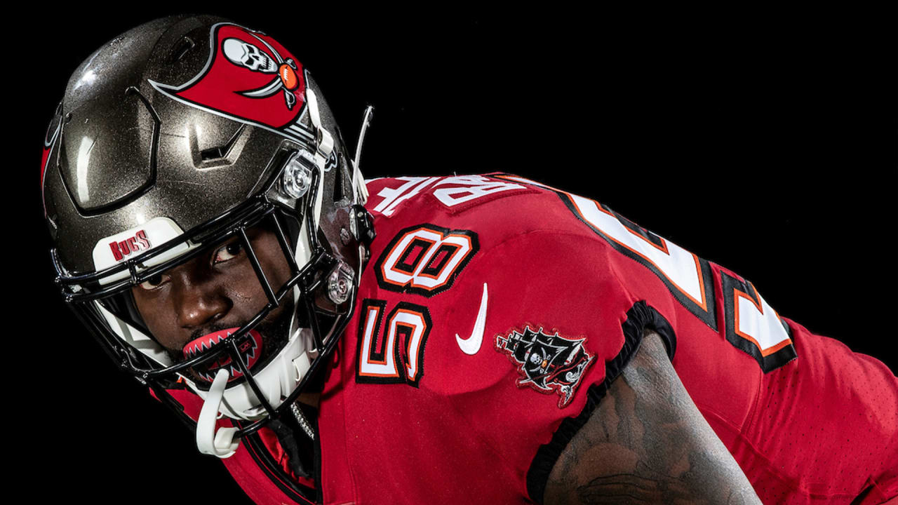 Photos of the Bucs in New Uniforms for the First Time