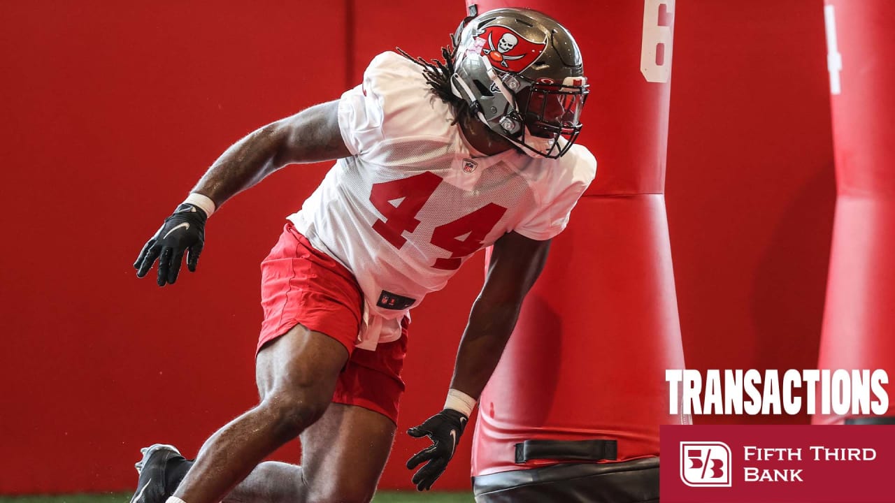 Bucs Bring OLB Elijah Ponder Back to Practice Squad
