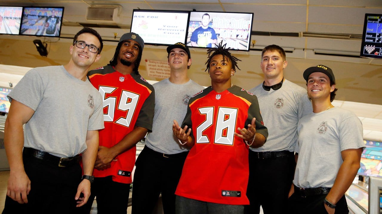 Photos: Rookie Club Goes Bowling