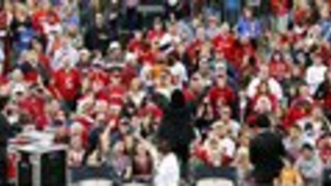 Faith and Football Event Inspires Buccaneer Fans