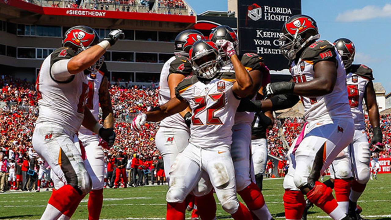 Bucs Defeat Jaguars, 38-31, in Week 5