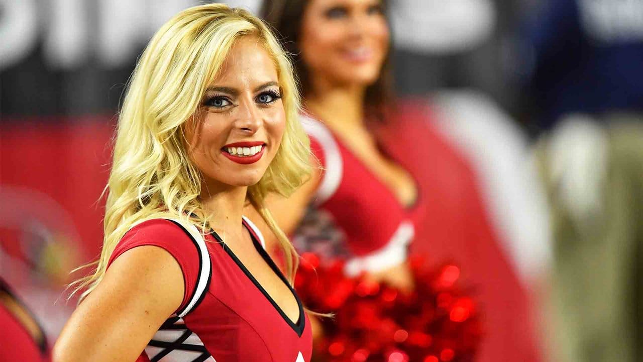 Cheerleader Of The Week - Kaileigh