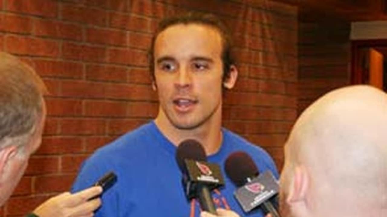 DE Travis LaBoy Visits Cards