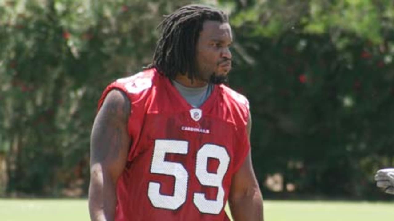 Sixth-rounder Davis Signs Contract