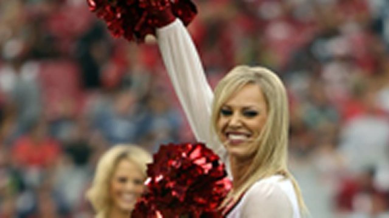 Cheerleader of the Week - Alyssa