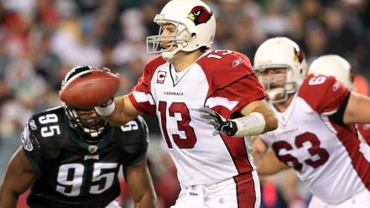 Warner Finally Gets Eagles At Home