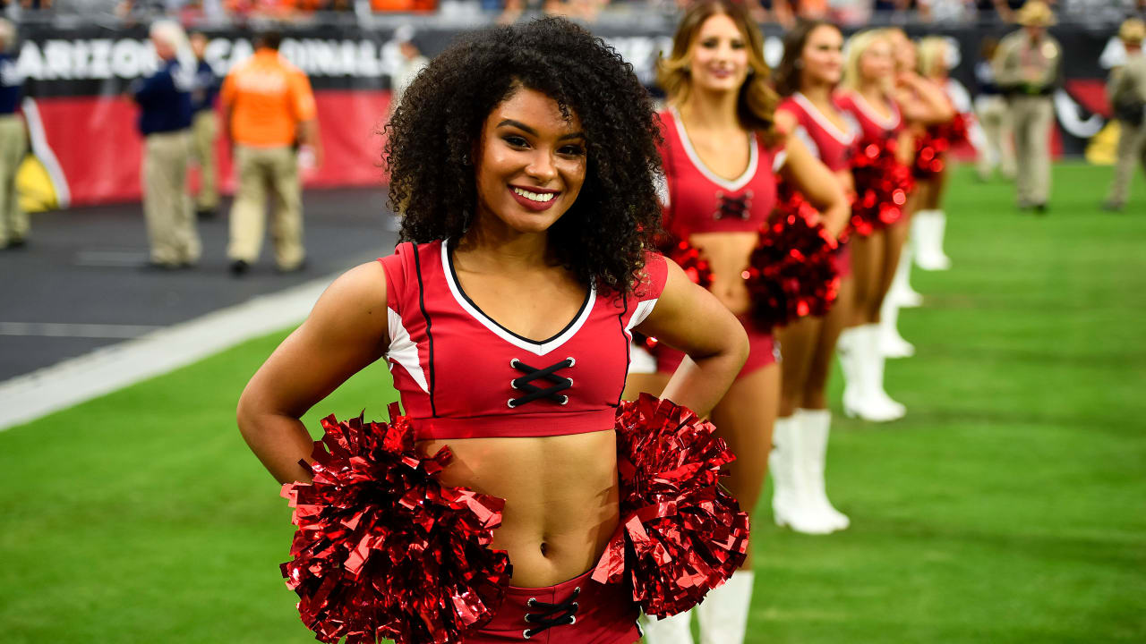 Cheerleader Of The Week - Tequasia