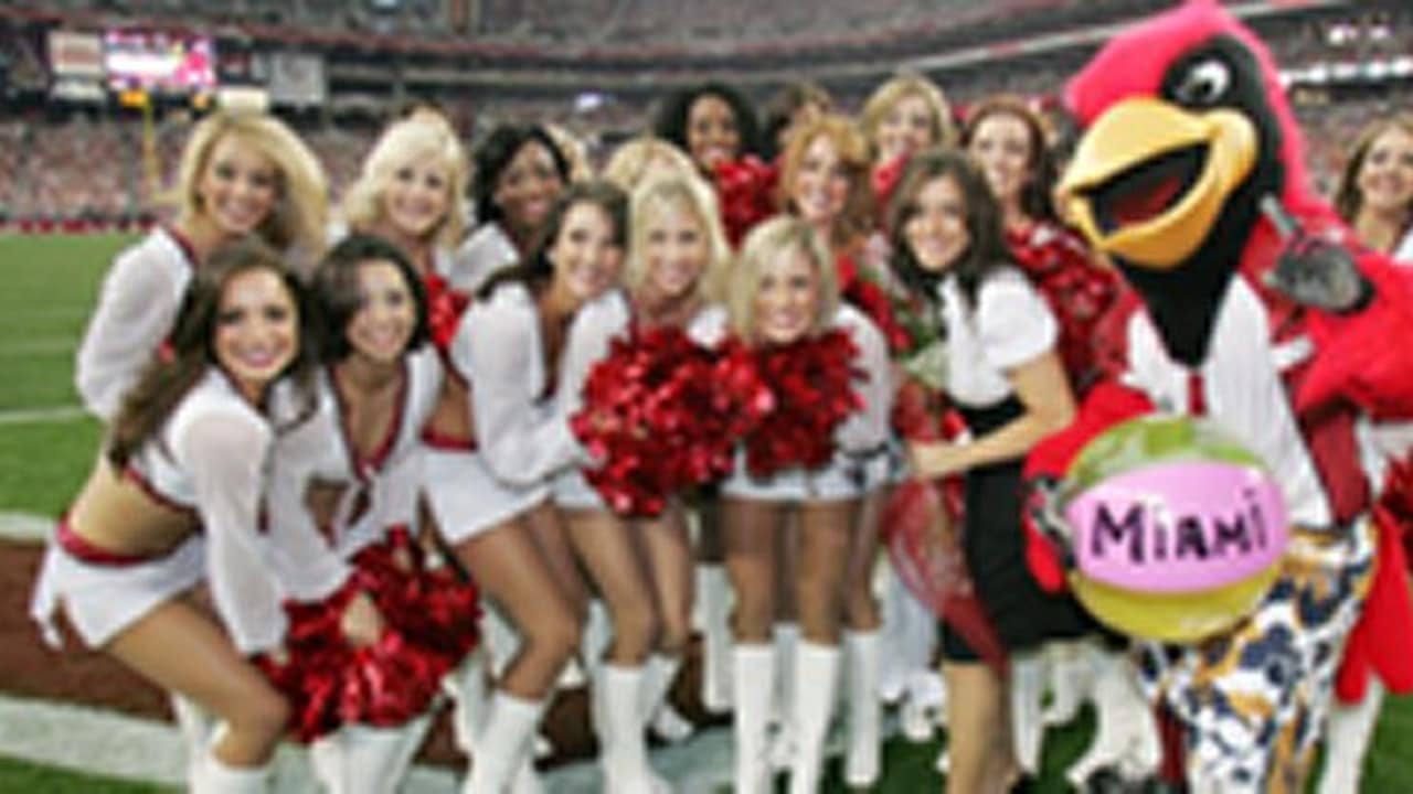 Cheerleader of the Week - Captains