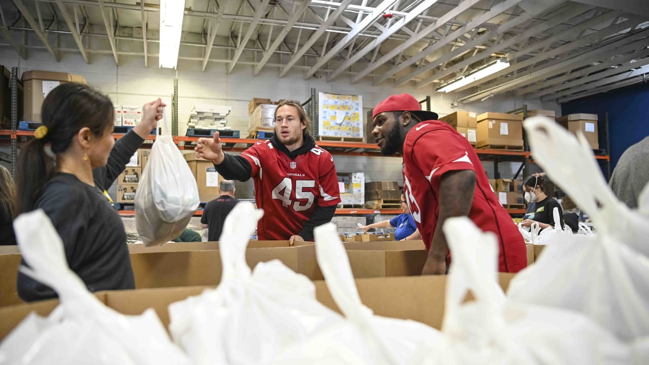 PHOTOS: United Food Bank Meal Packing With Verizon