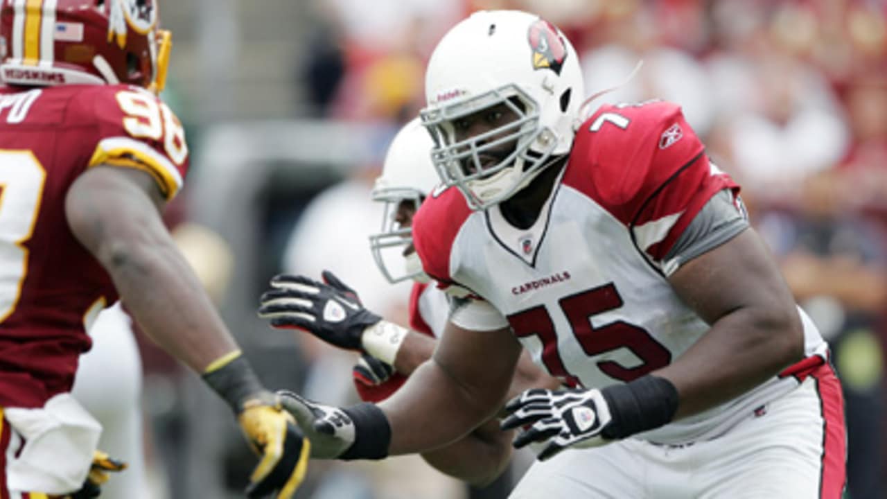 Cardinals Release Levi Brown