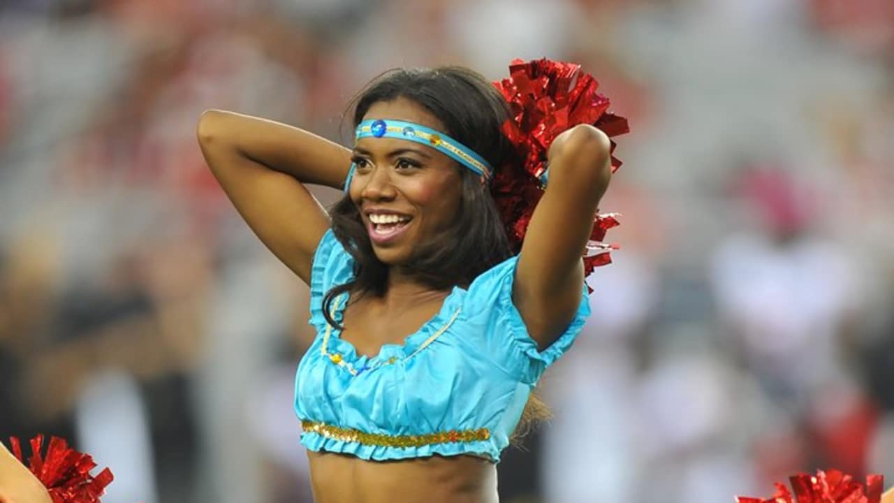 Cheerleader Spotlight Bianca
