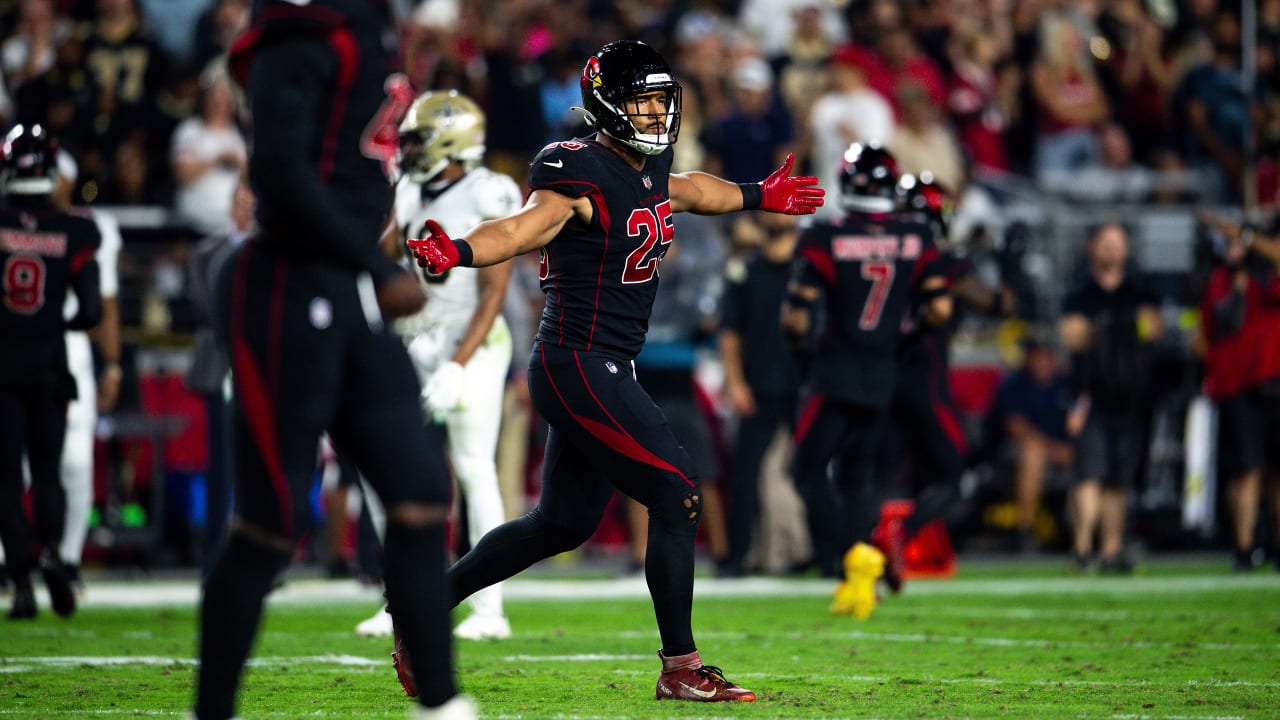 Arizona Cardinals linebacker Zaven Collins slowly working into his ...