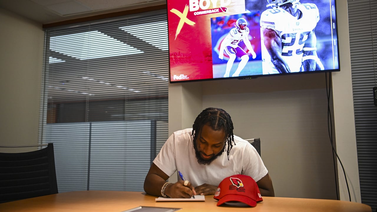 Cardinals Bolster Special Teams By Signing Kris Boyd