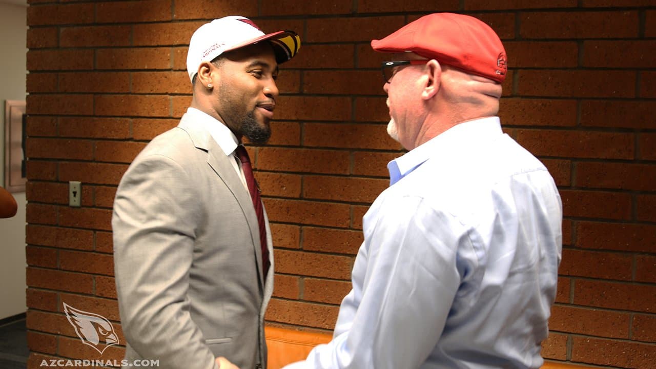 Haason Reddick Arrives In Tempe