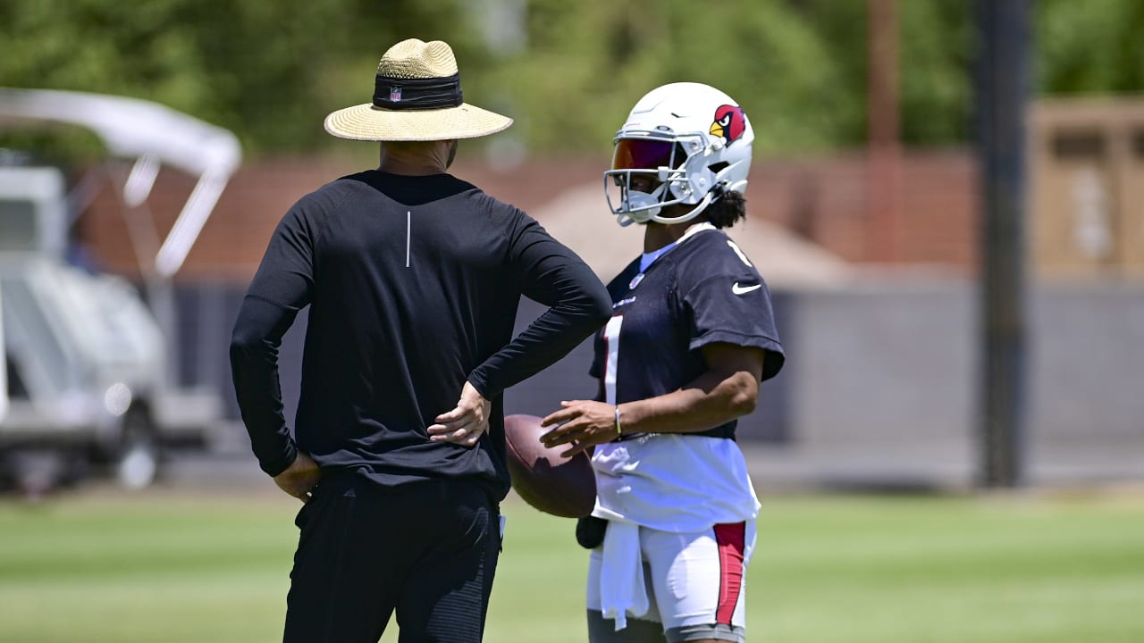 Kliff Kingsbury 'Praying' For Kyler Contract Resolution