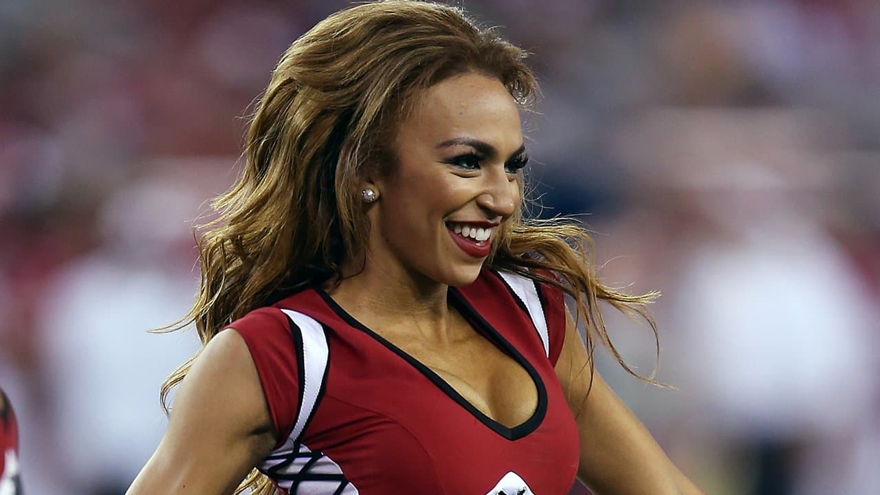 Cheerleader of the Week - Katie