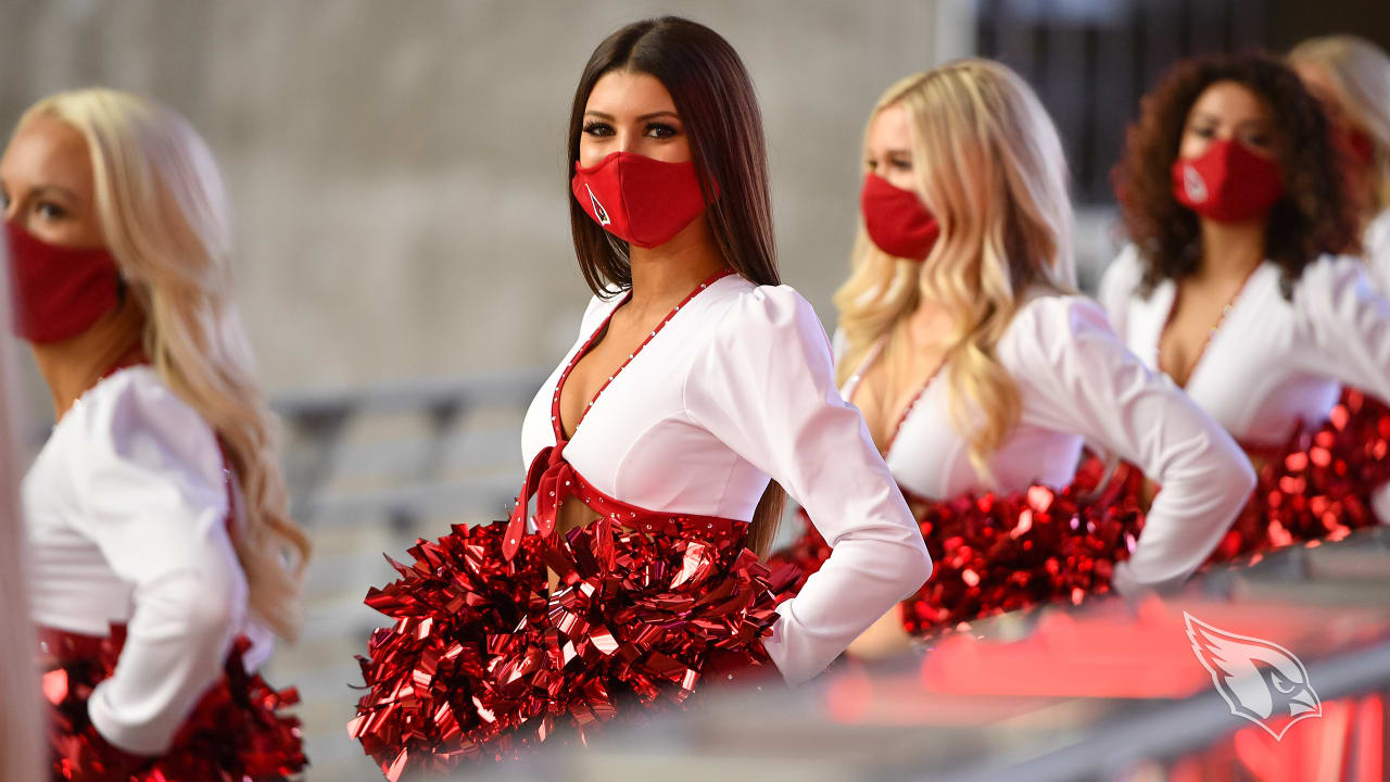 Cardinals Cheerleaders At The Washington Game