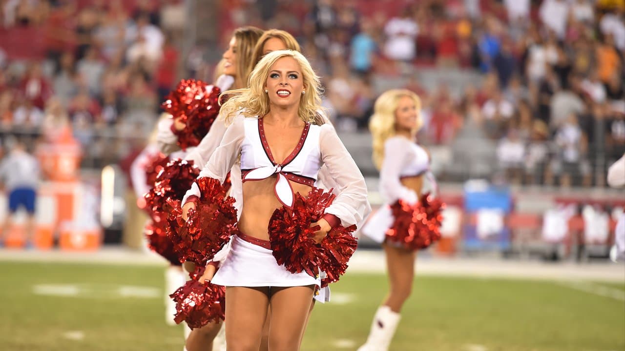 Cheerleader spotlight: Kaileigh