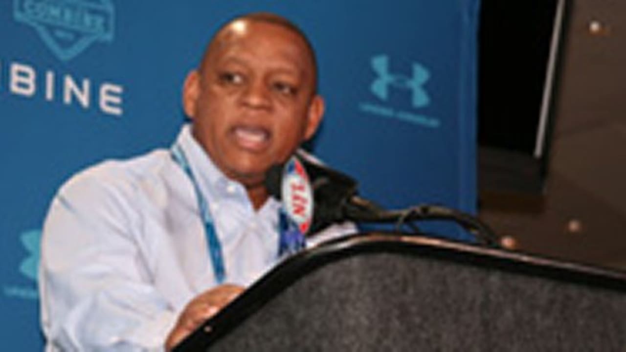 Graves Meets Media at Combine