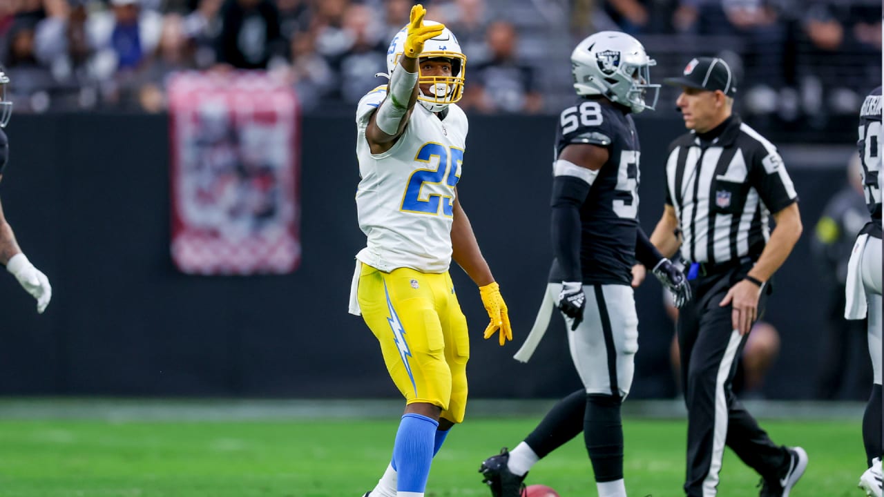 Game Highlights: Joshua Kelley Picks up First Down on Chargers' Fake Punt
