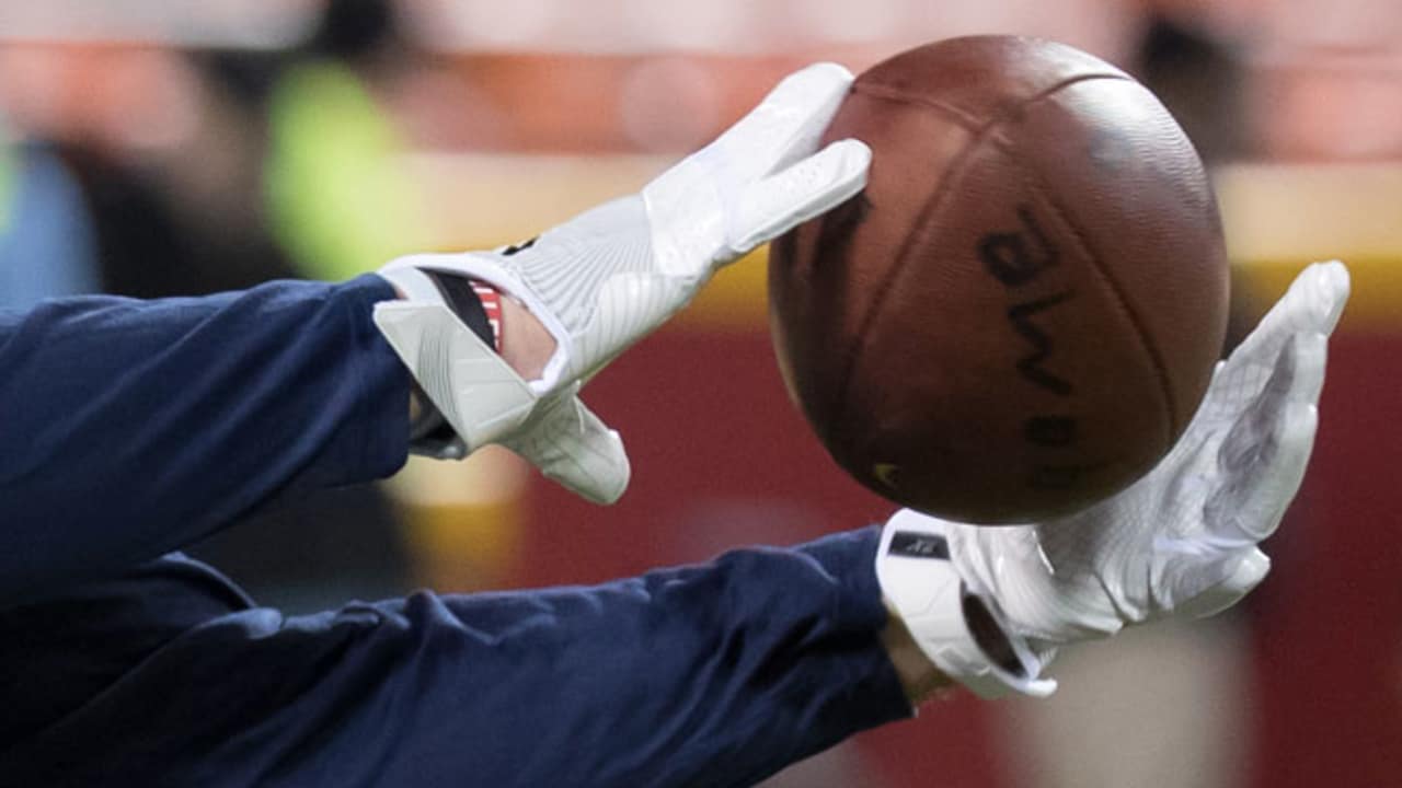 Mailbag: Which Charger has the Best Hands?