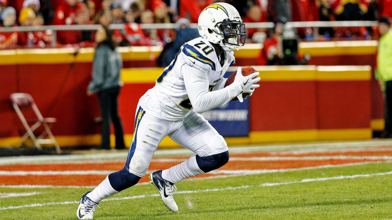 10 Things to Watch: Who Emerges as Kickoff Returner?