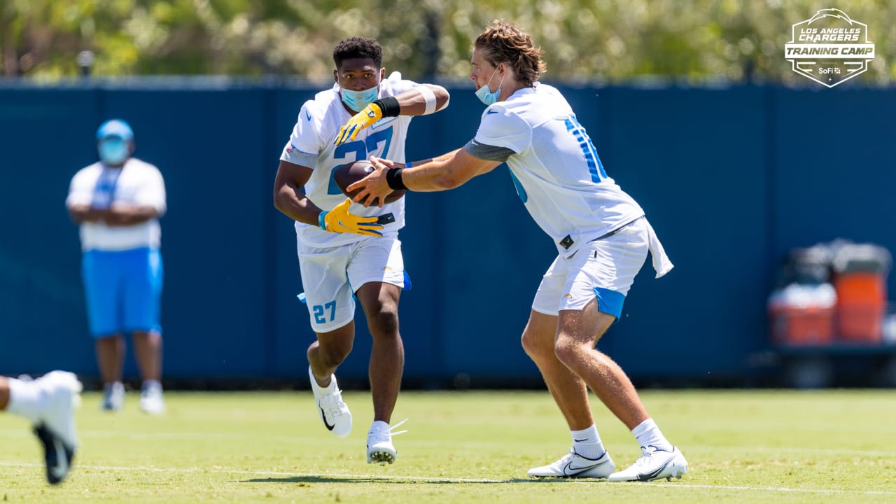 Photos: Rookies Hit the Field