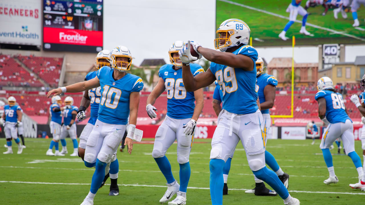QB Justin Herbert Touchdown Pass to TE Donald Parham
