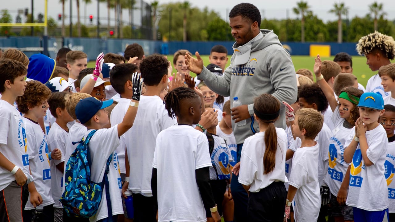Jerry Tillery Makes an Impact at First L.A.C.E.S. Camp