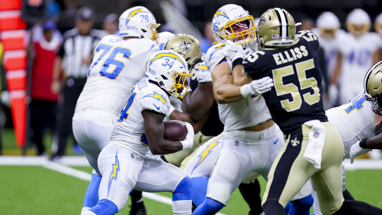 Highlights: Larry Rountree III for a Short-Field Touchdown