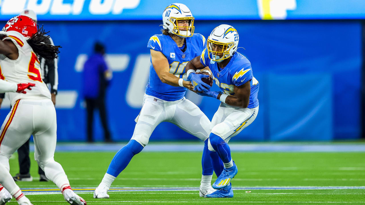 Game Highlights: RB Justin Jackson Cuts Back for 15-Yard Run