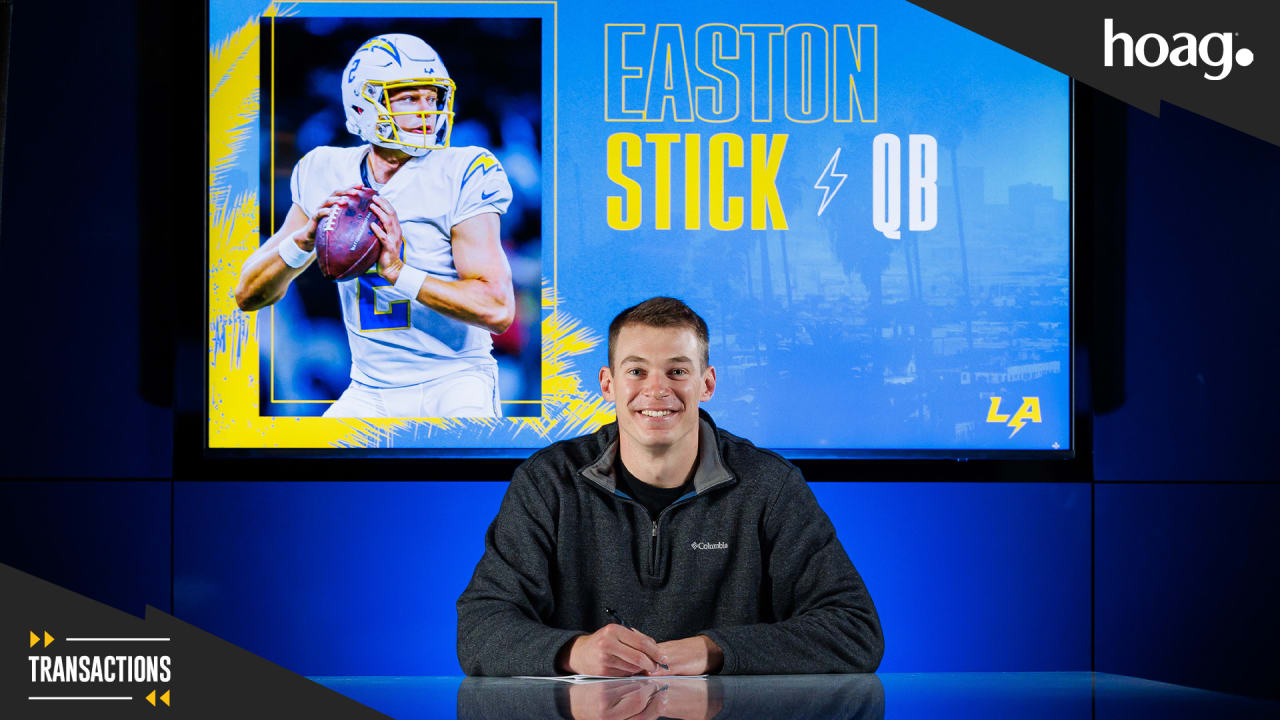 Los Angeles Chargers Re-Sign Easton Stick