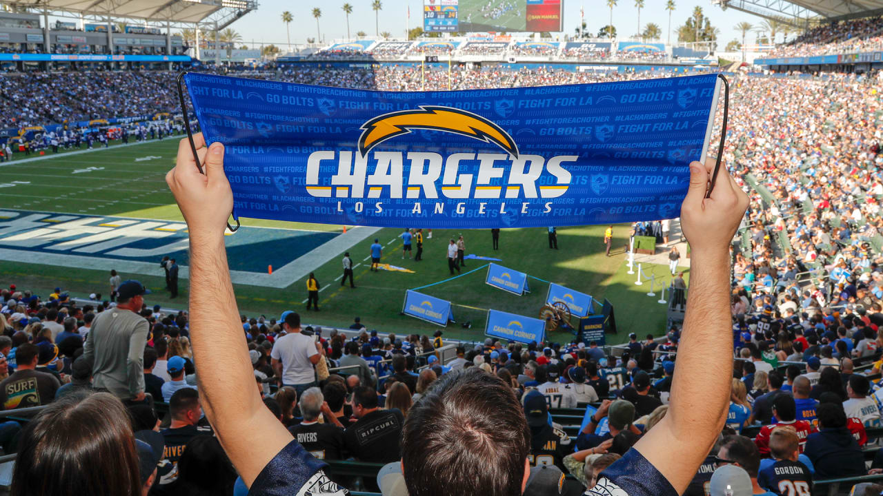Chargers Players Thank Fans for Support This Season