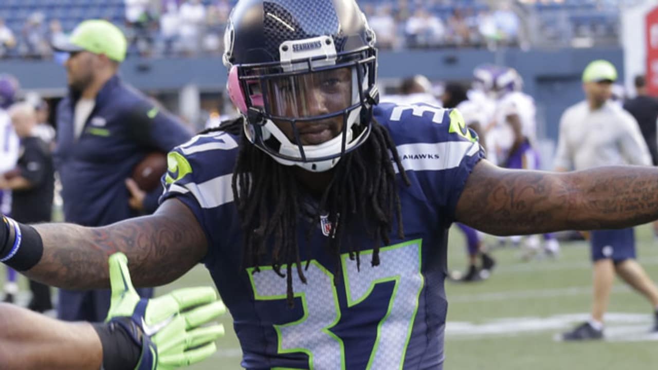 Chargers Sign CB Trovon Reed to Active Roster