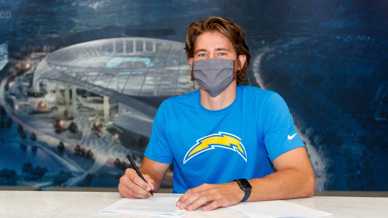 Los Angeles Chargers Sign Four Members of 2020 Draft Class, Agree to ... Los Angeles Chargers Sign Four Members of 2020 Draft Class, Agree to ...