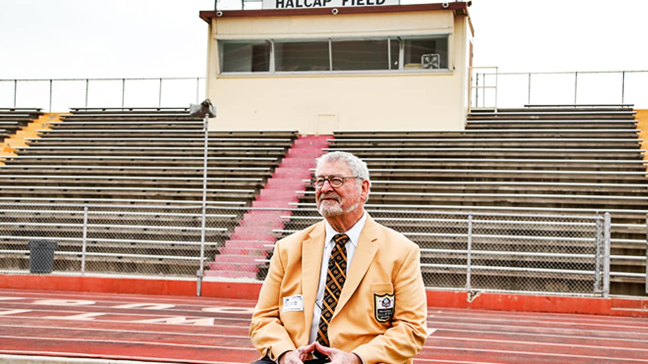 Ron Mix Returns to Where It All Began