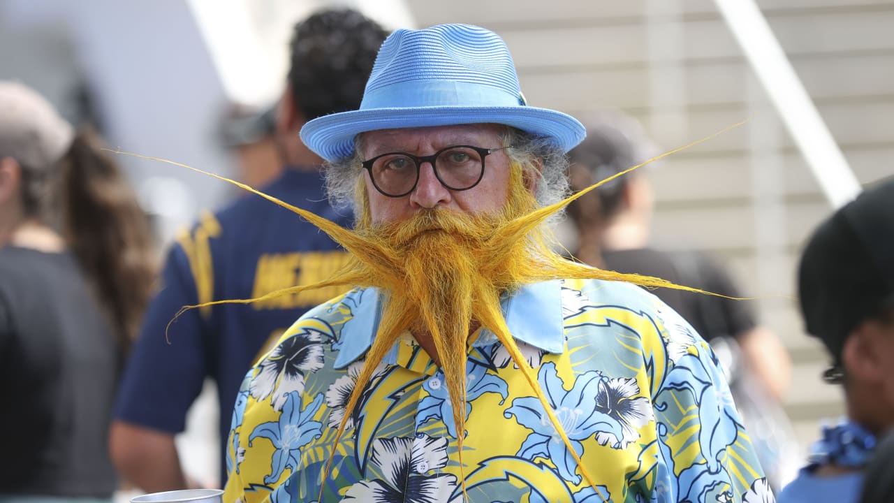 Photos: Season Opener with the Bolt Fam