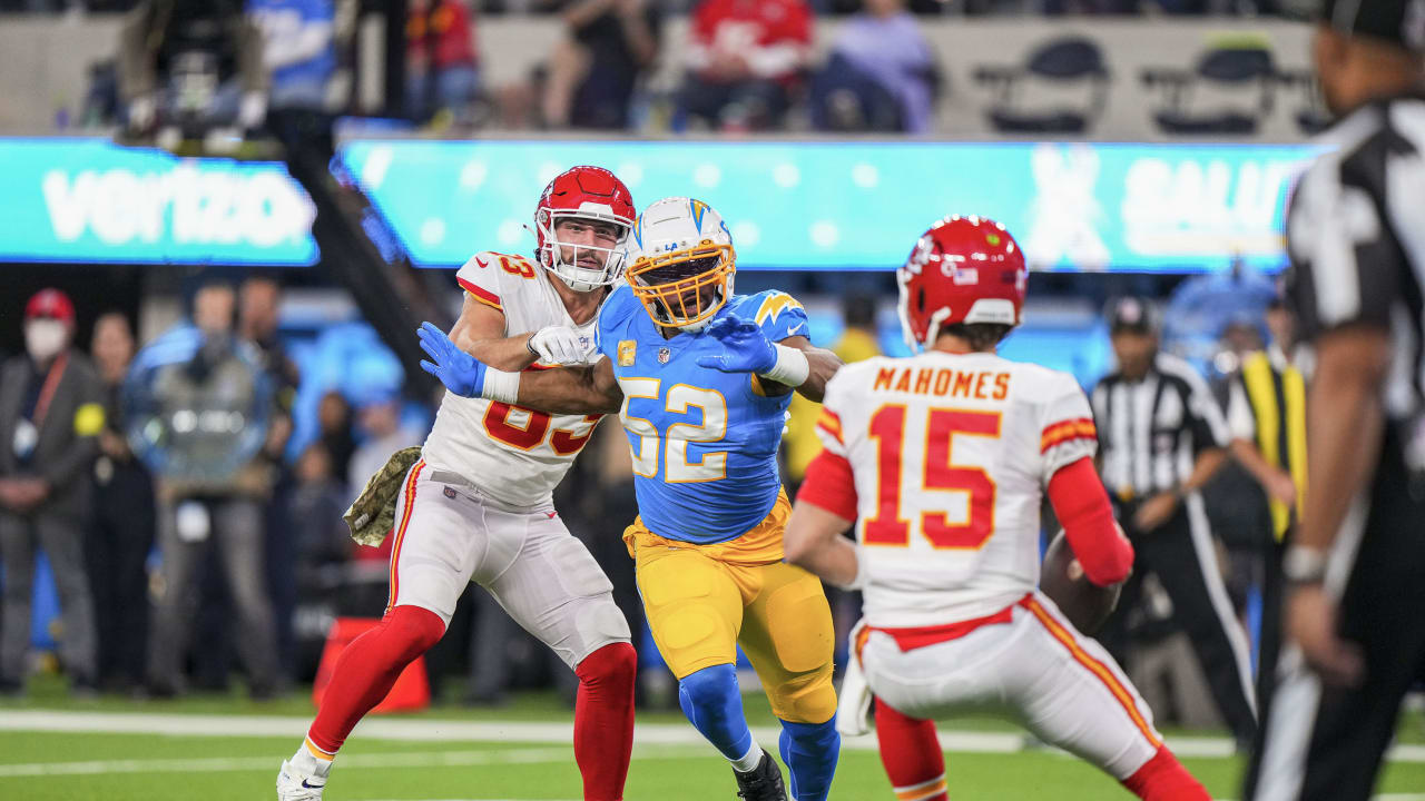 Photos: Chiefs vs. Chargers In-Game