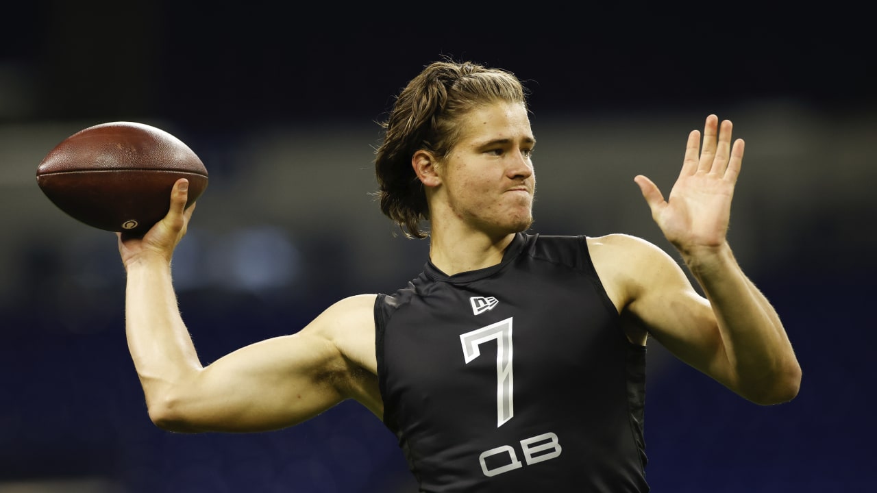 Best of Quarterbacks at the 2020 NFL Scouting Combine